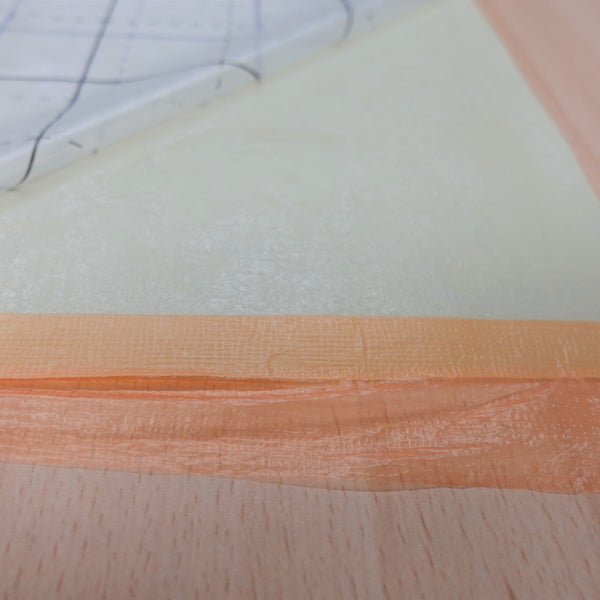 LL7258 リリカラ のり付き壁紙 クールな塗りたてモルタル